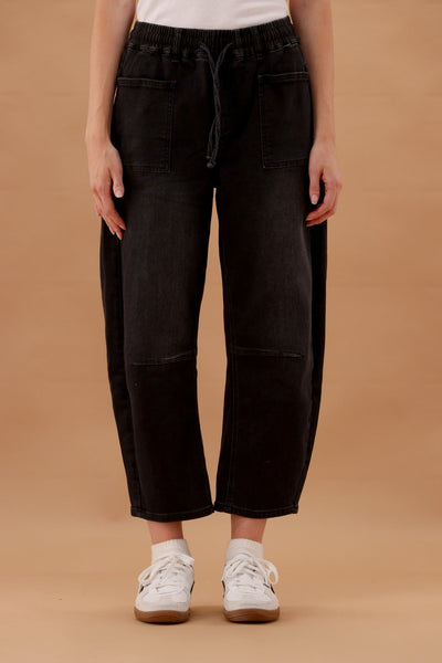 Wakee Barrel Jean Black | Shine On NZ